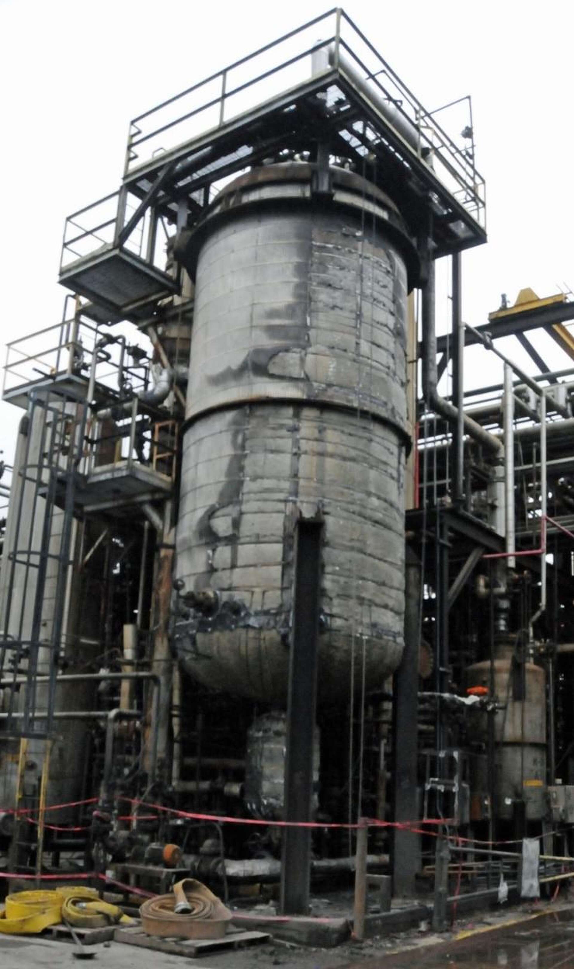 Employees tried to stop leak before fatal KMCO plant explosion, report says