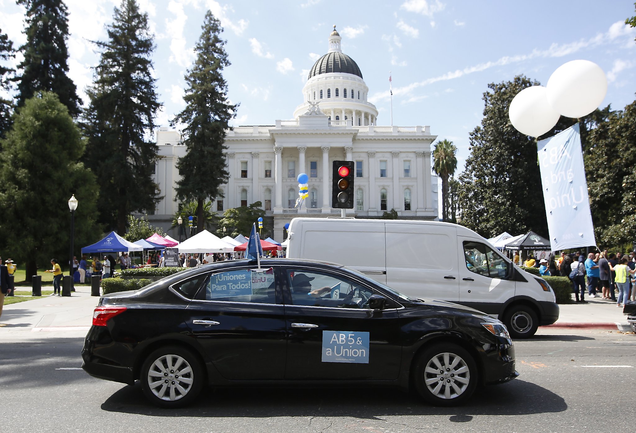 Gov. Newsom signs AB5, making gig-work reform bill law