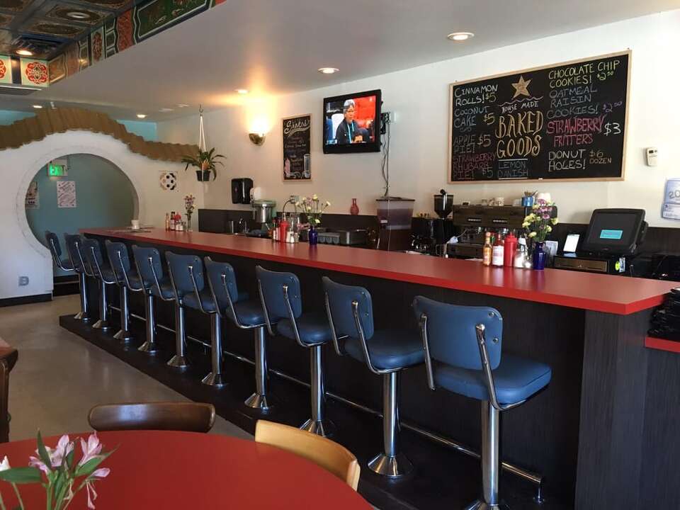 Midnight munchies: 9 essential late-night diners around Seattle