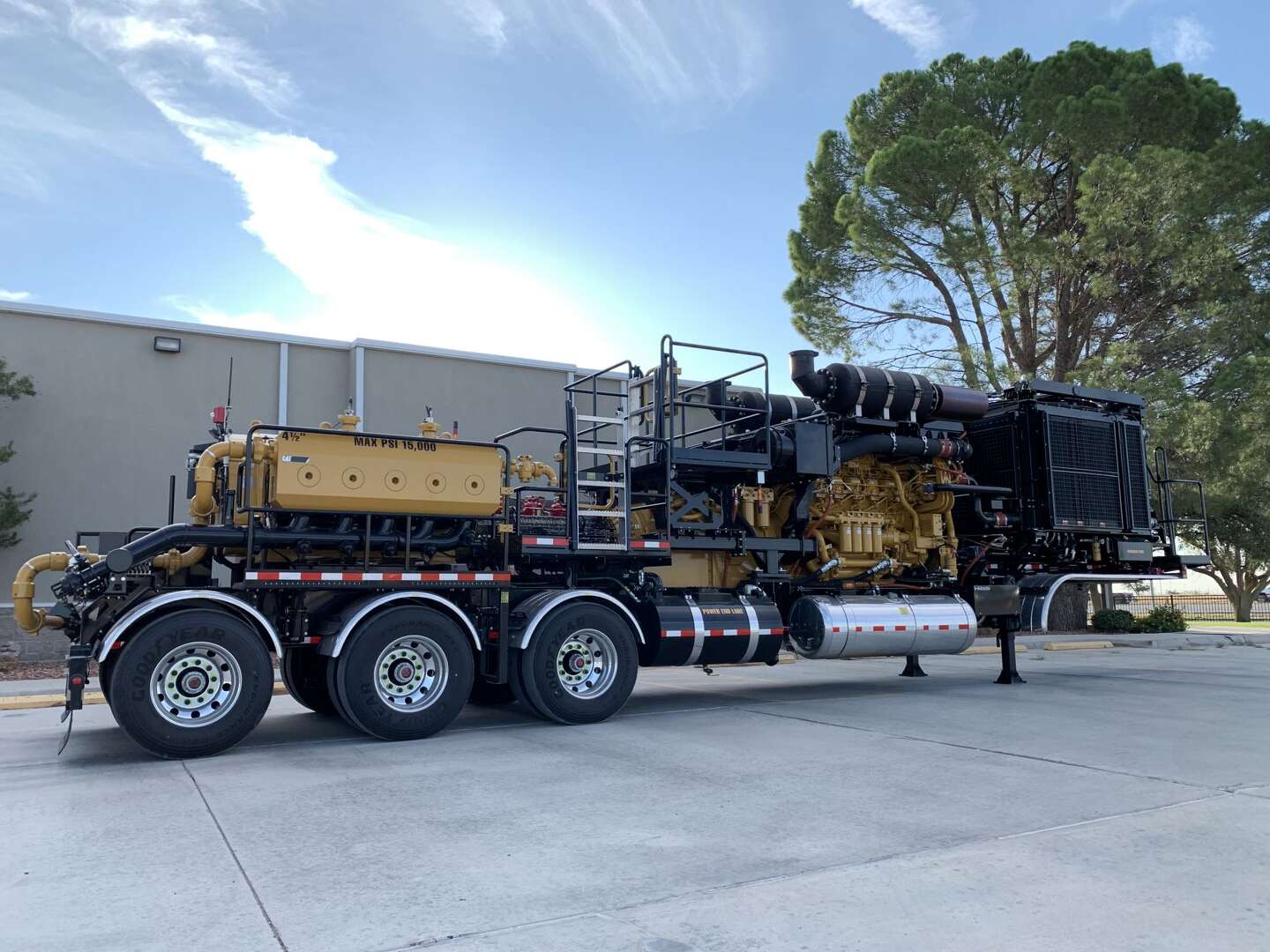Warren CAT, Caterpillar show off new hydraulic fracturing trailer