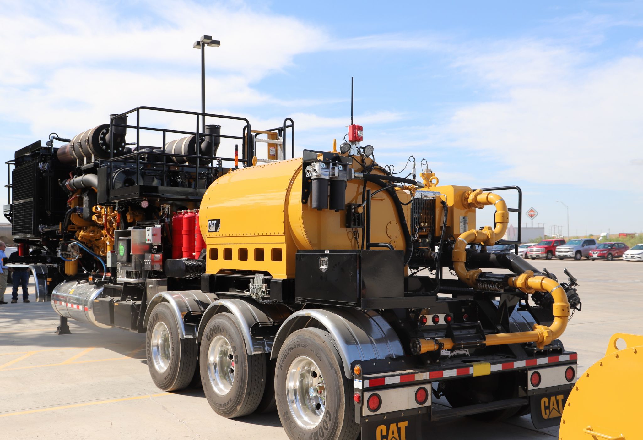 Warren CAT, Caterpillar show off new hydraulic fracturing trailer