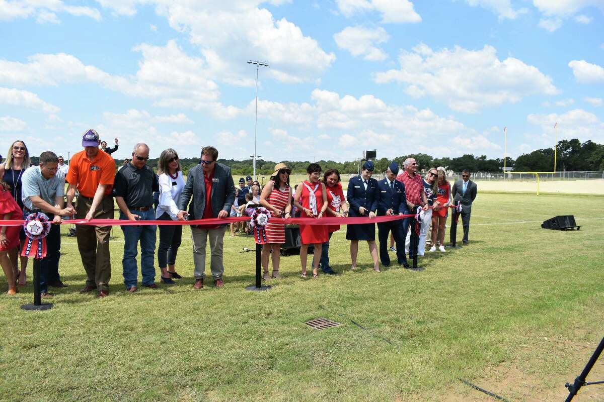 Boerne ISD officials cut the ribbon on new middle school campus named ...