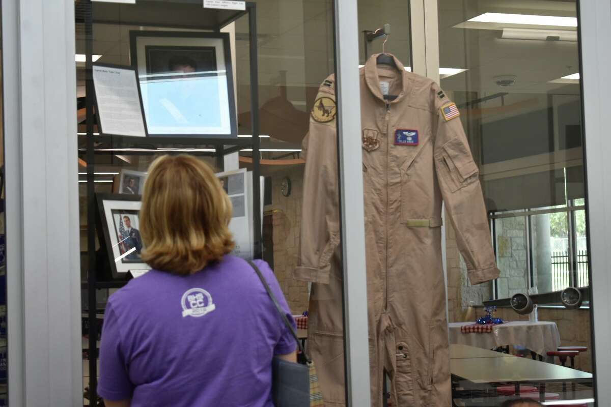 Boerne ISD officials cut the ribbon on new middle school campus named ...