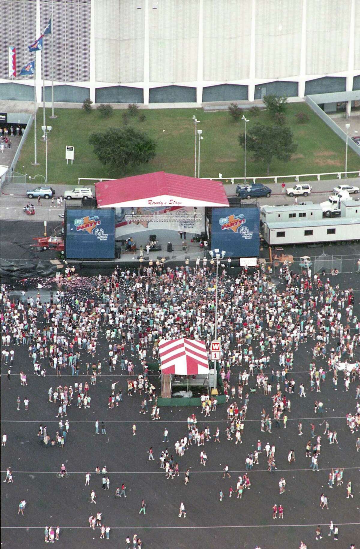Houston in September 1989: Were you at the 'Biggest Party in History'?