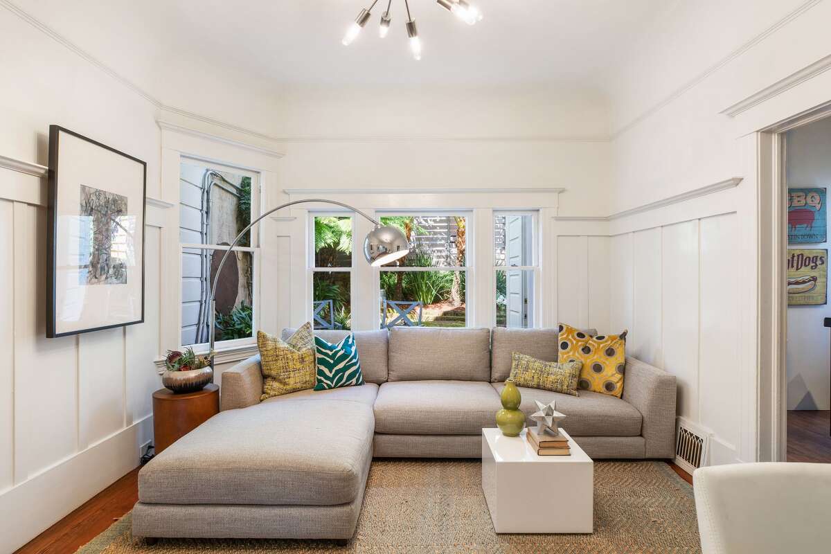 $3.5M 'Corona Compound' features two separate homes: Which do you prefer?