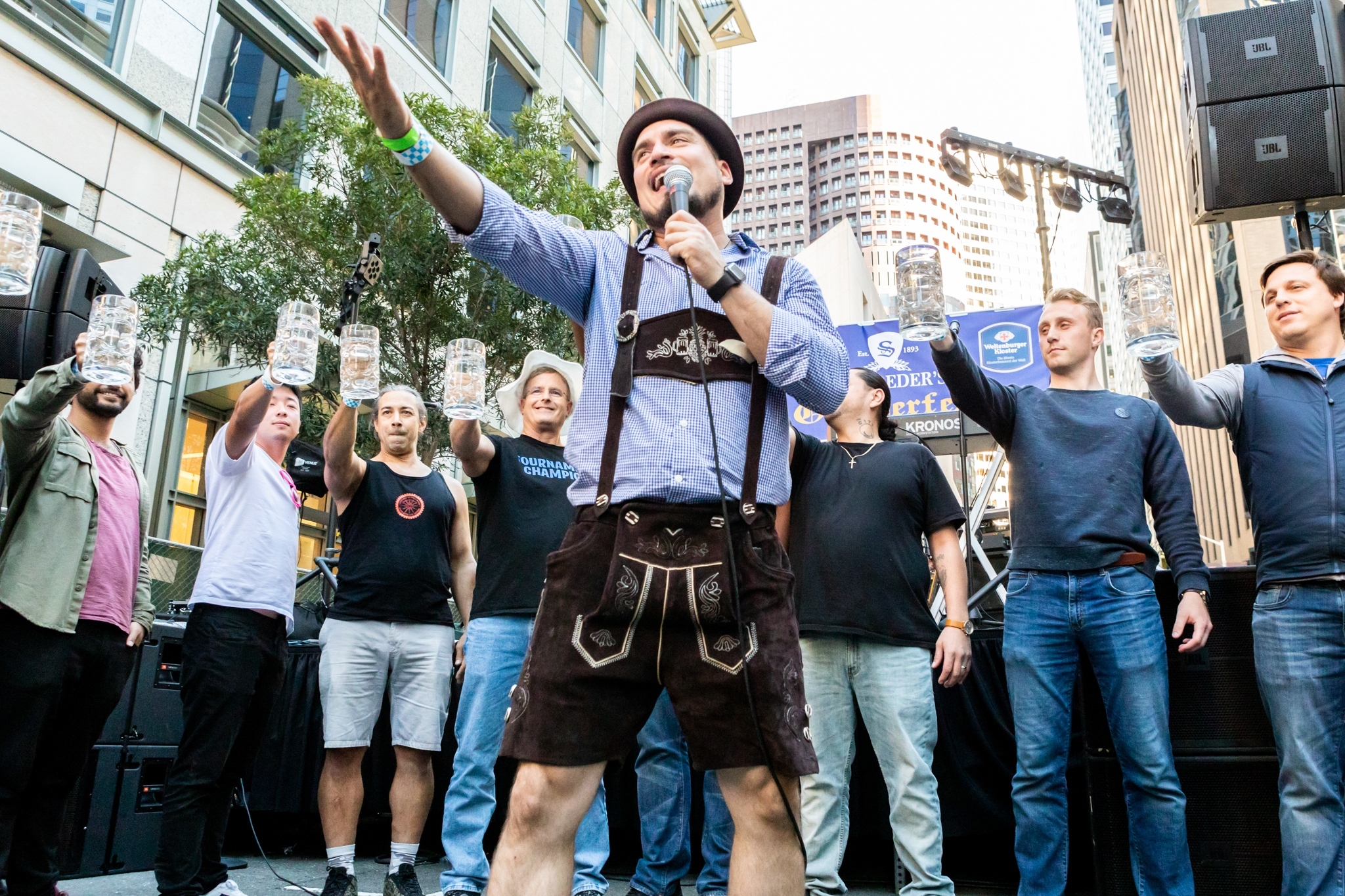 Beers and brats, bitte: SF parties at Schroeder's 126th Oktoberfest event