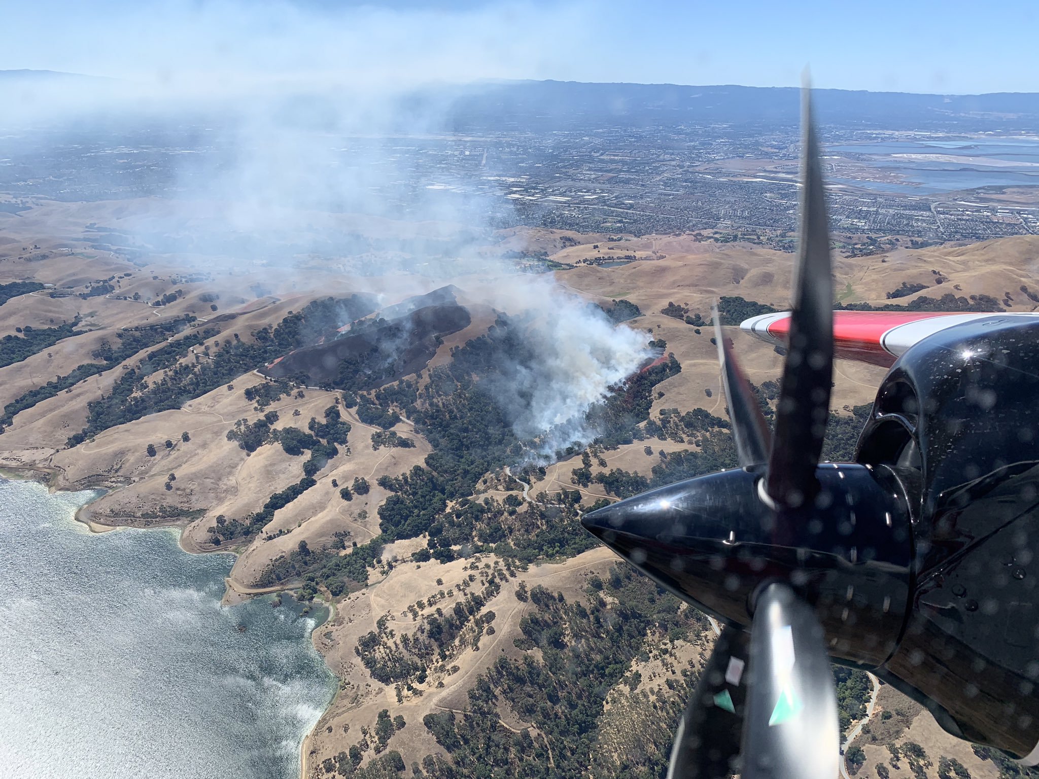 Crews battle 70-acre grass fire in Milpitas Saturday afternoon