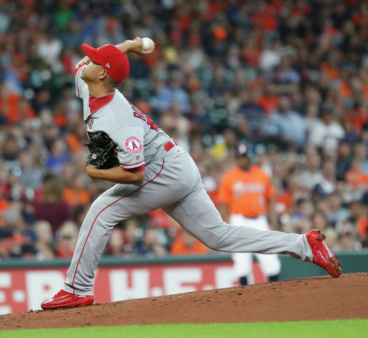 Astros claim third straight AL West title