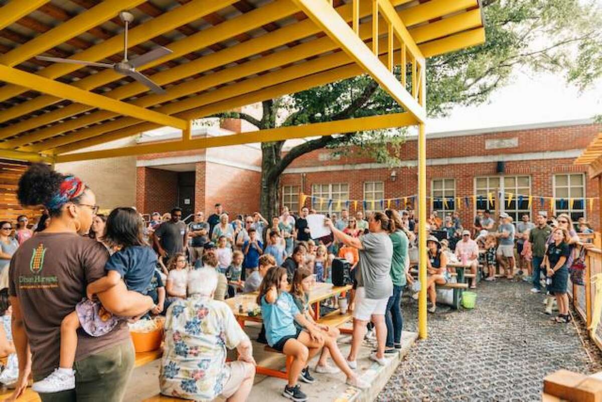 Gardening, learning and fun: Harvard Elementary opens new outdoor classroom