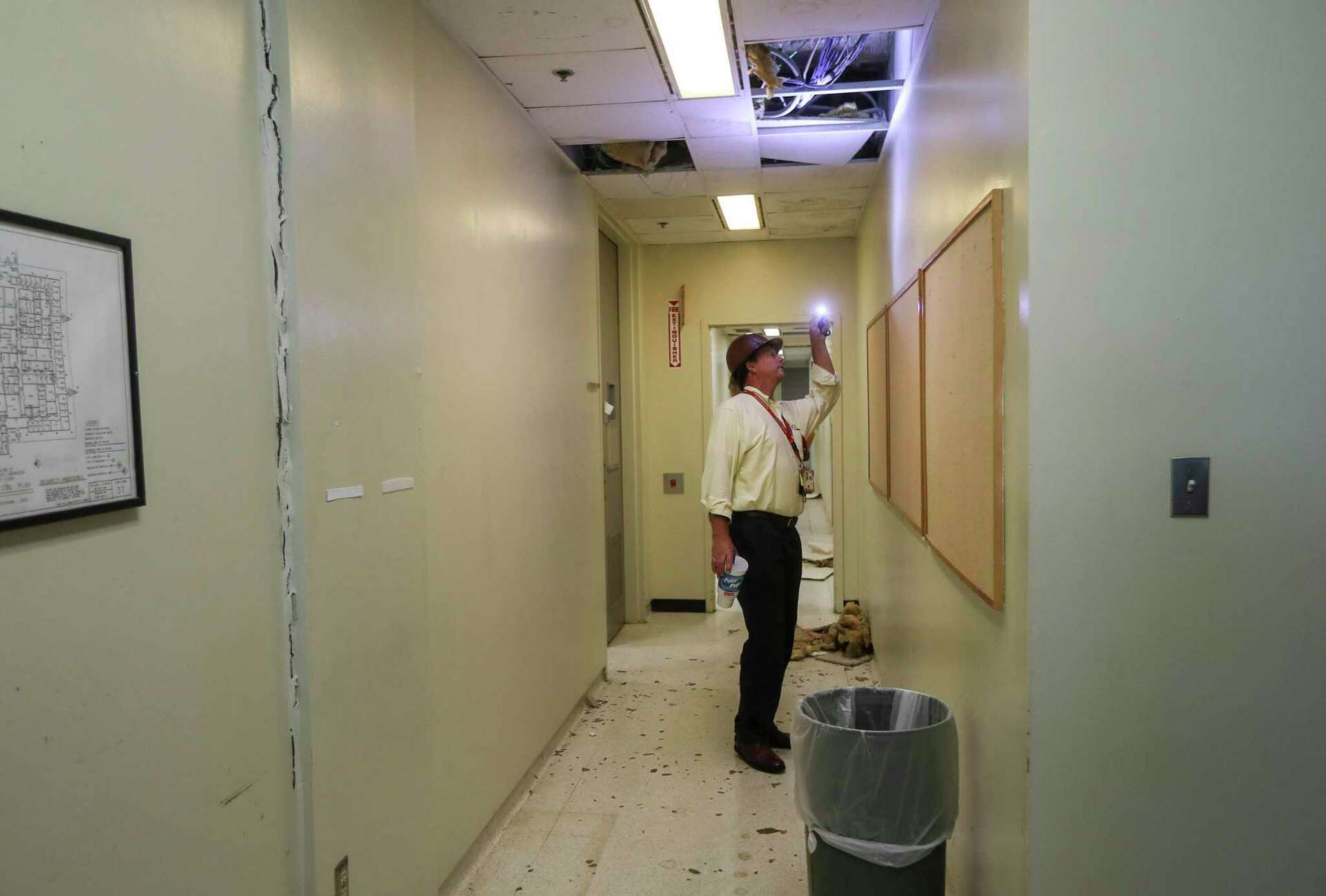 NASA to tear down building where Neil Armstrong, colleagues were ...