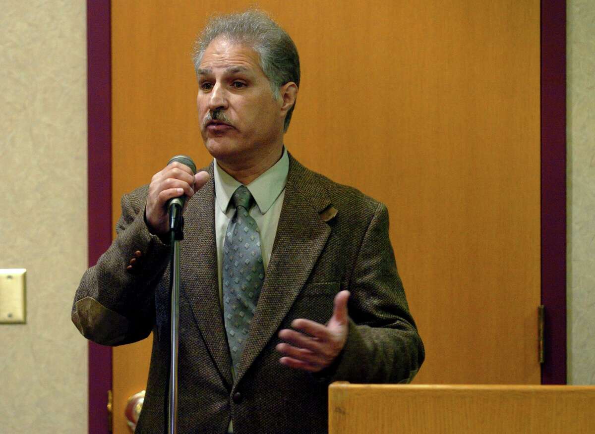 Bridgeport activist announces write-in candidacy