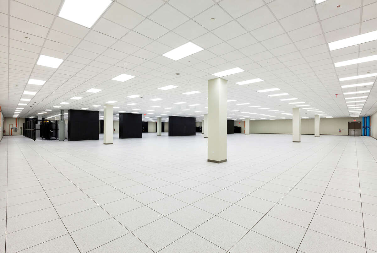 Data Foundry expands north Houston data center