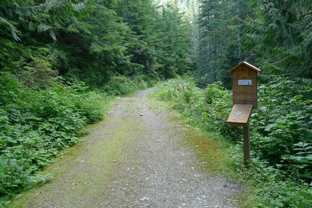 A population explosion on popular trails: One more impact of growth