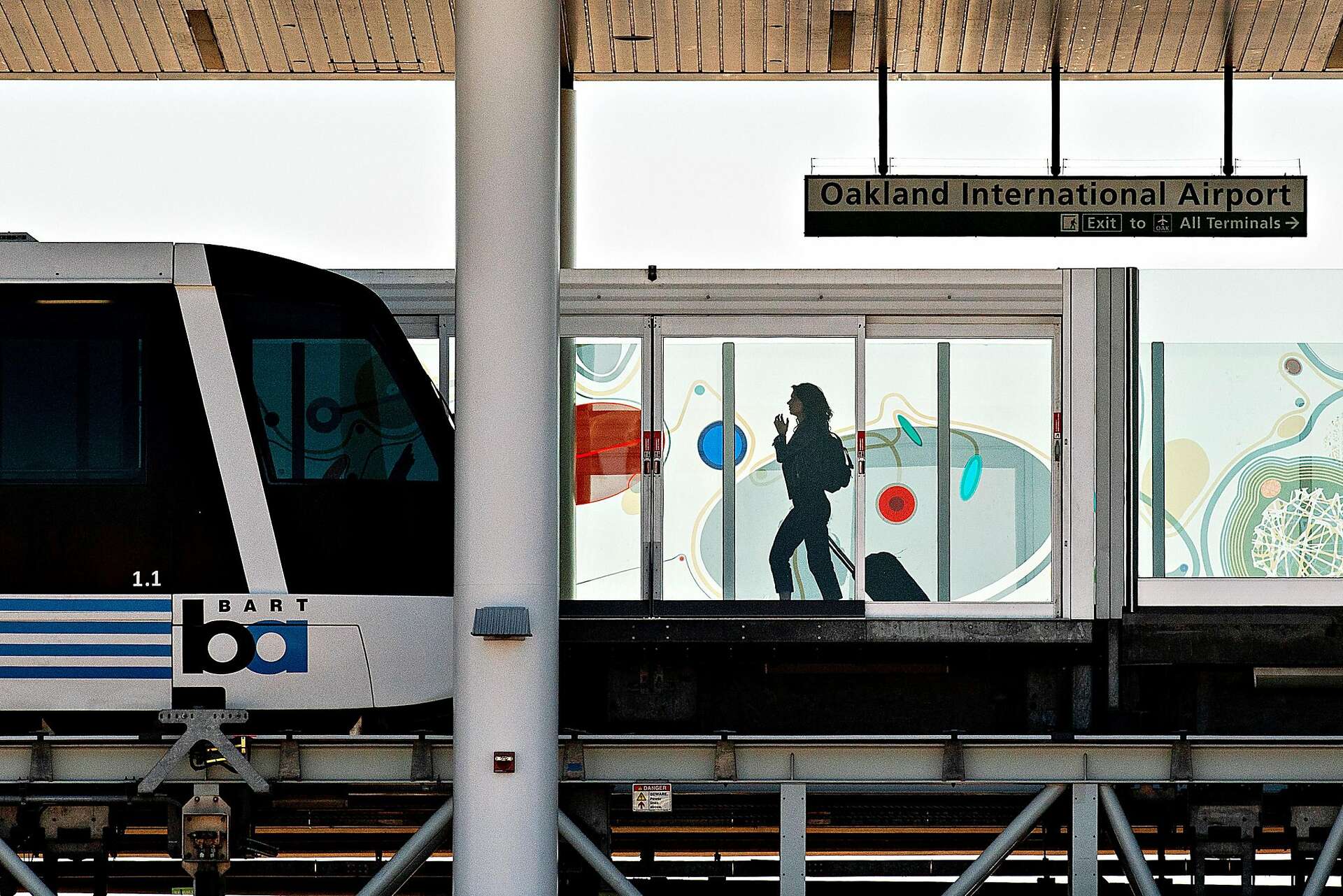 BART shelves costly plan for barrier to keep people off tracks