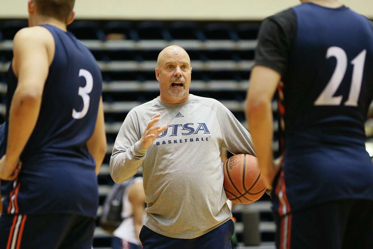 Expectations high as UTSA men’s basketball opens practice