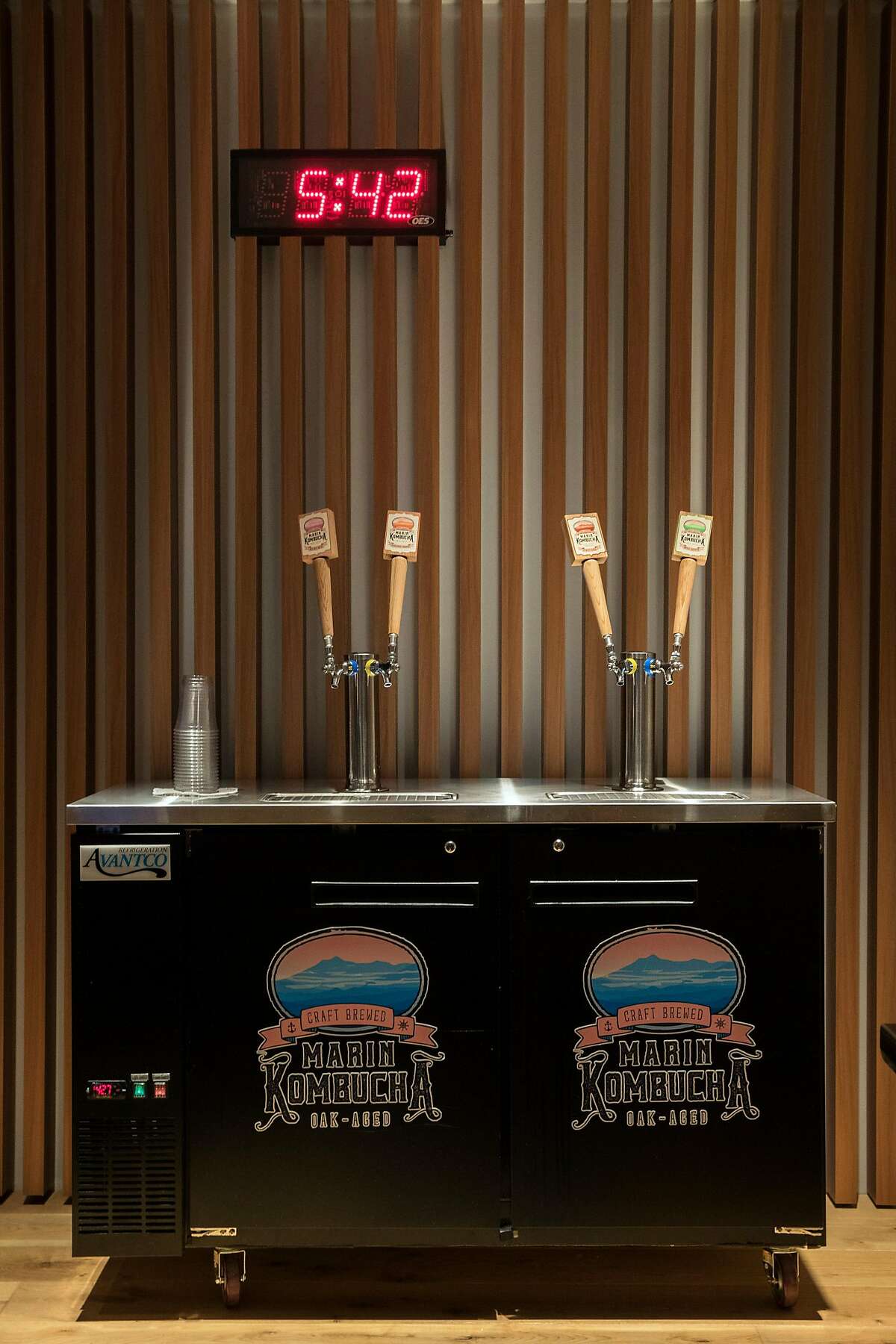 360-degree tour: Warriors locker room and player luxuries at Chase Center