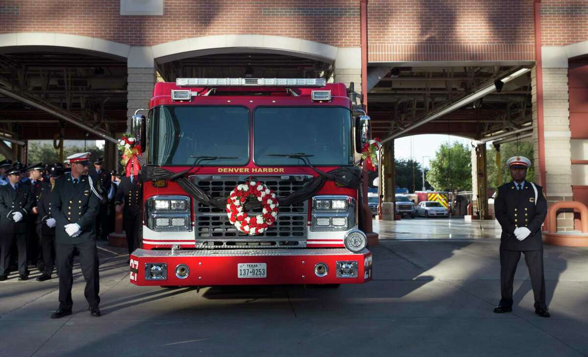 Mourners gather to remember fallen Houston firefighter