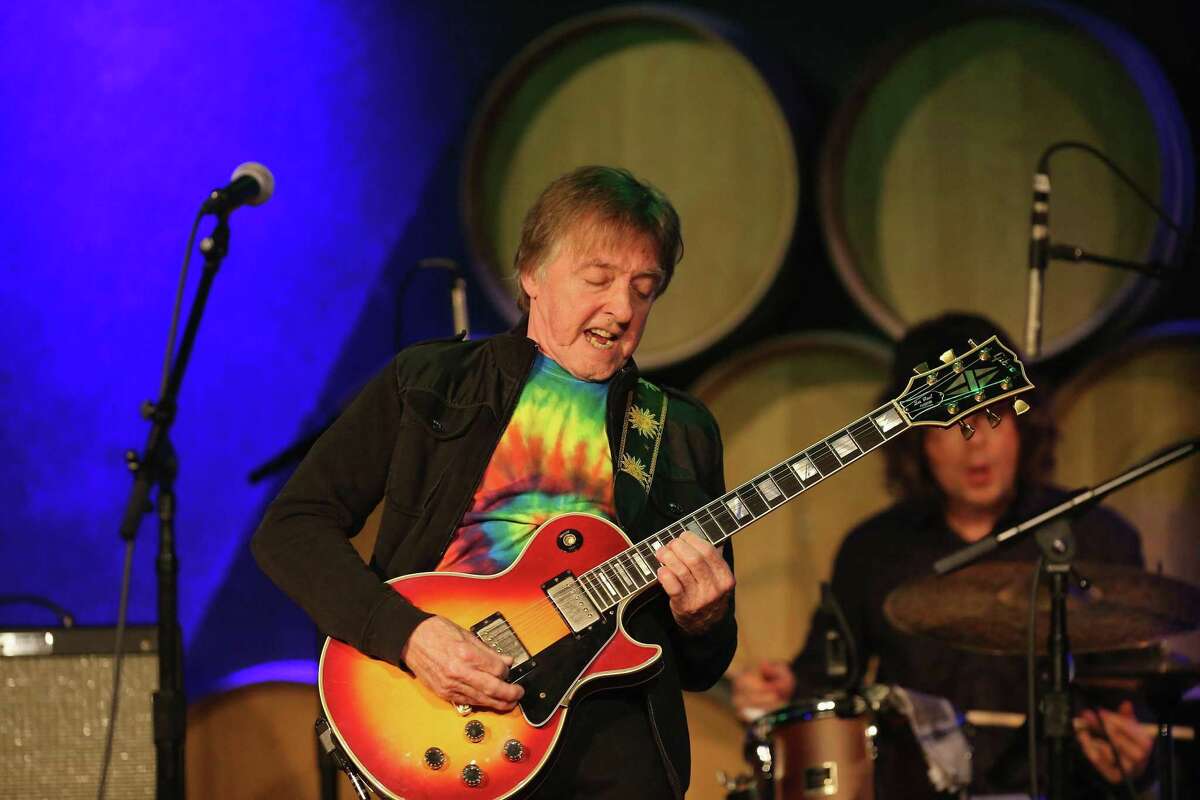 Joey Molland, Todd Rundgren among rockers in White Album tribute tour ...