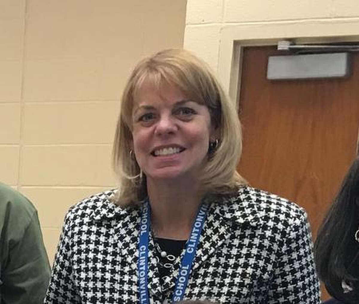 North Haven police, educators are town’s highest earners