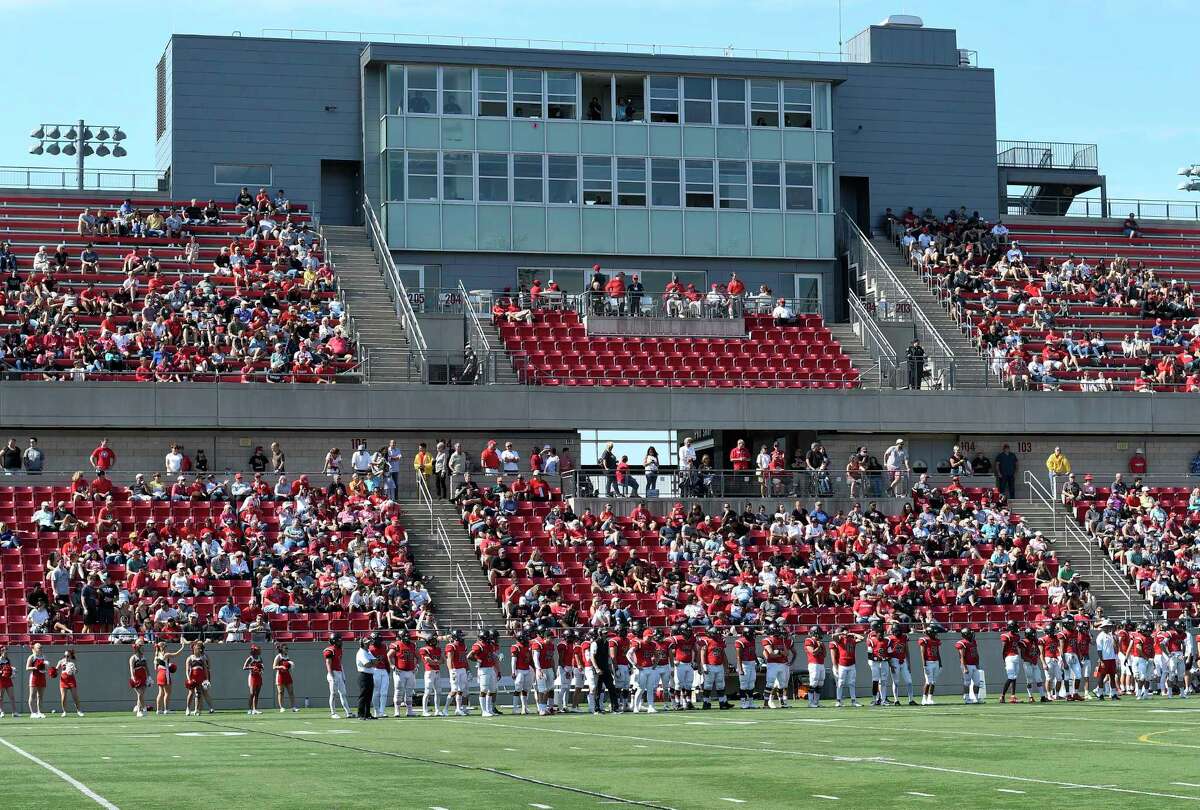 RPI football able to look ahead during easy victory