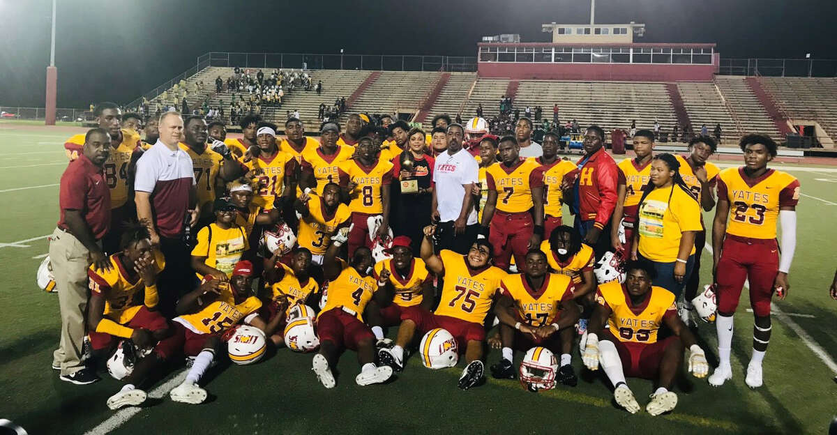 Yates savors 40-13 win over Worthing