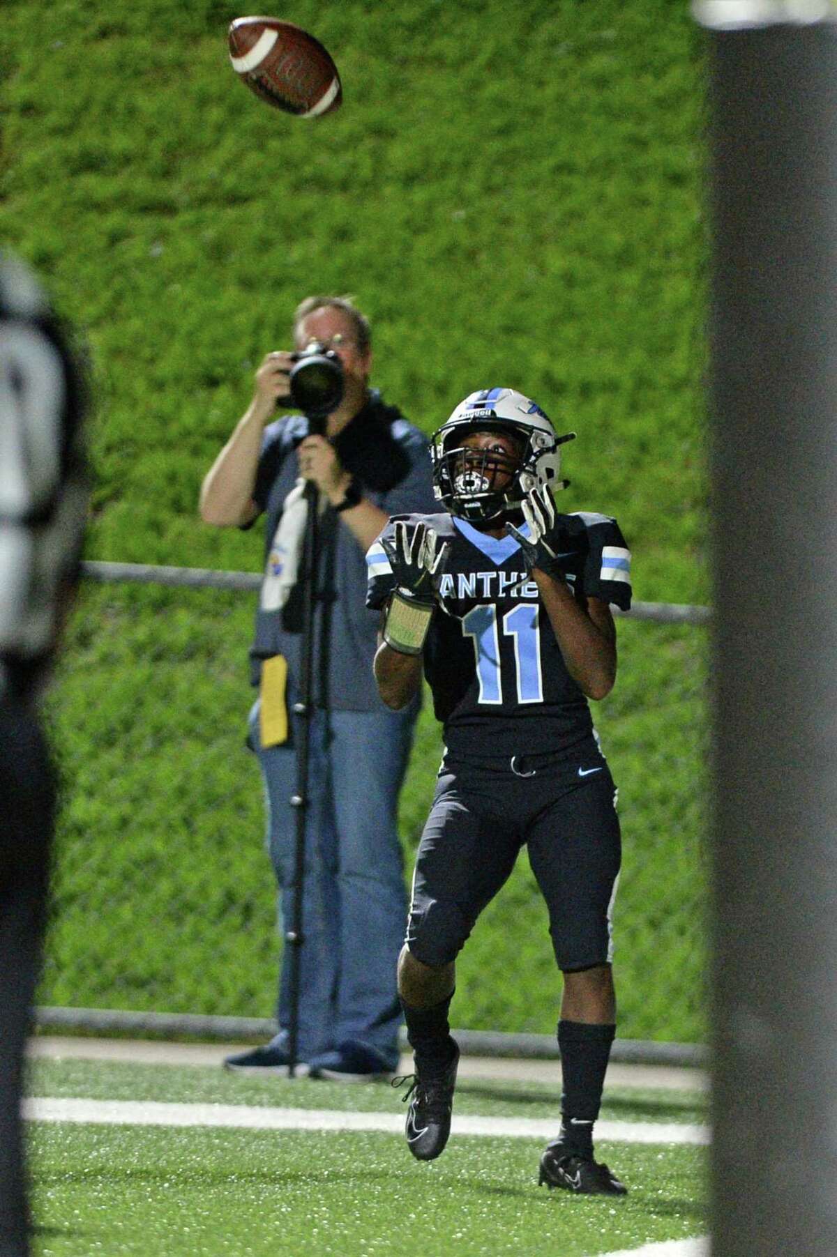 Lake Creek presents another marker for undefeated Paetow football team