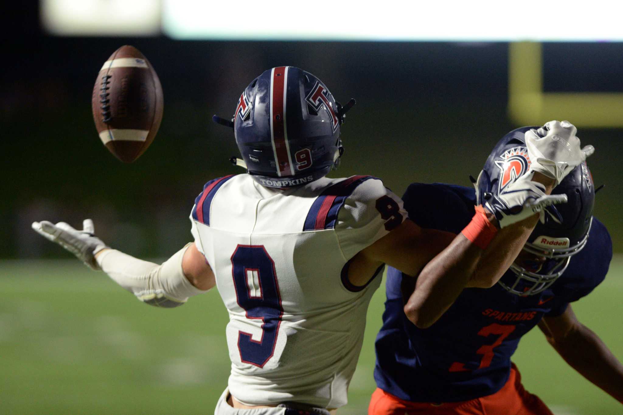 Tompkins football offense soaring through five games