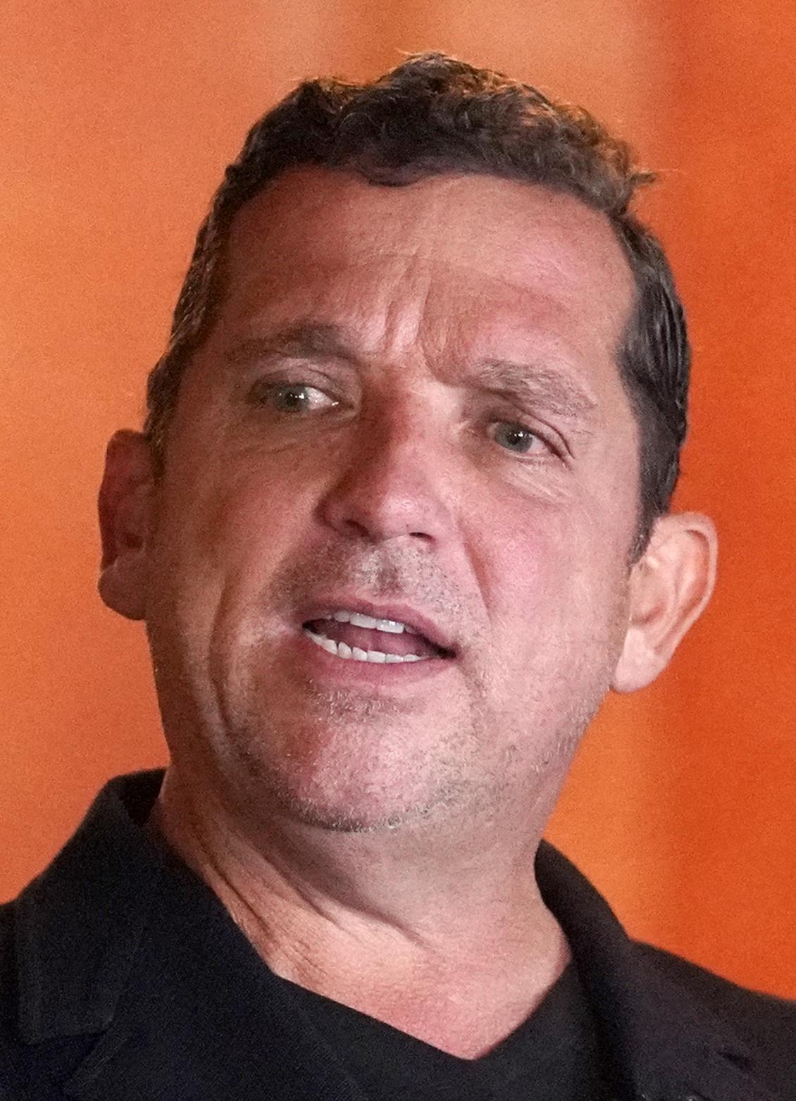 Buzbee calls for investigation into Turner and $95K-a-year airport intern