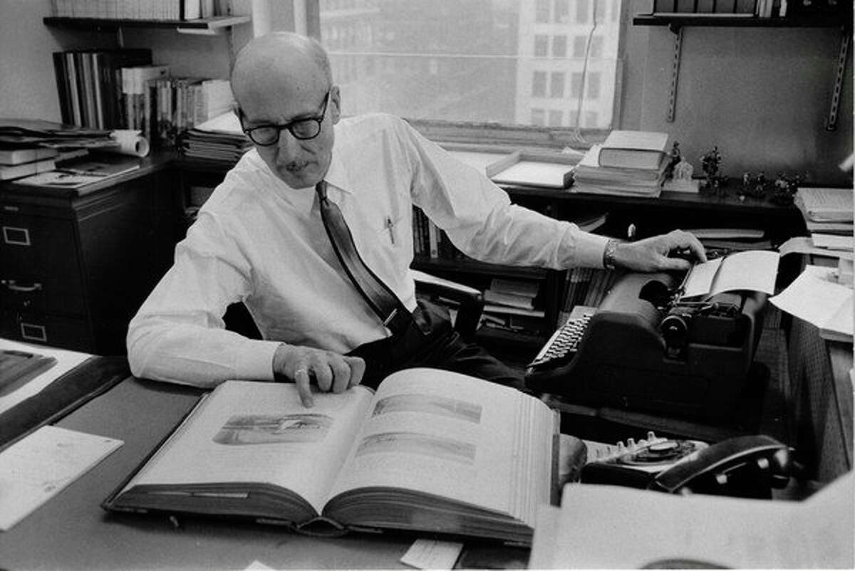 Benzonia walking tour focused on Bruce Catton's reminiscences