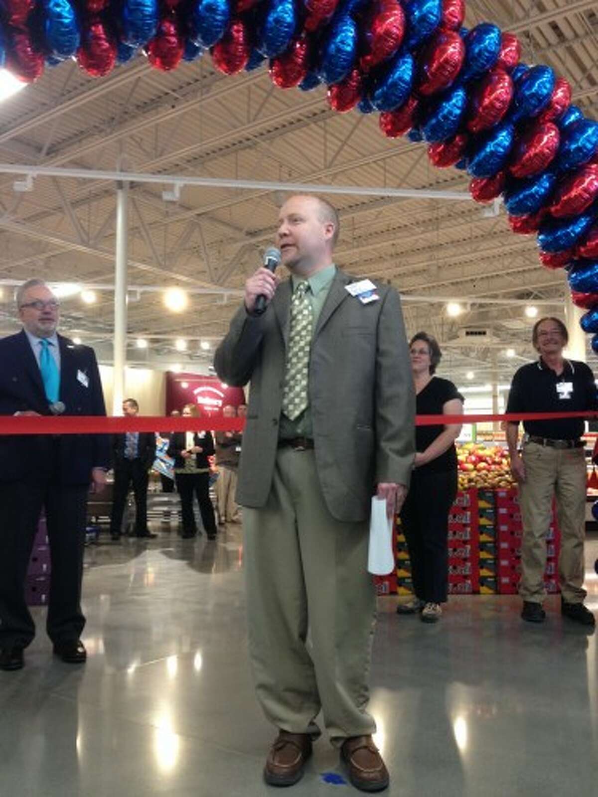Manistee Meijer opens with community focus