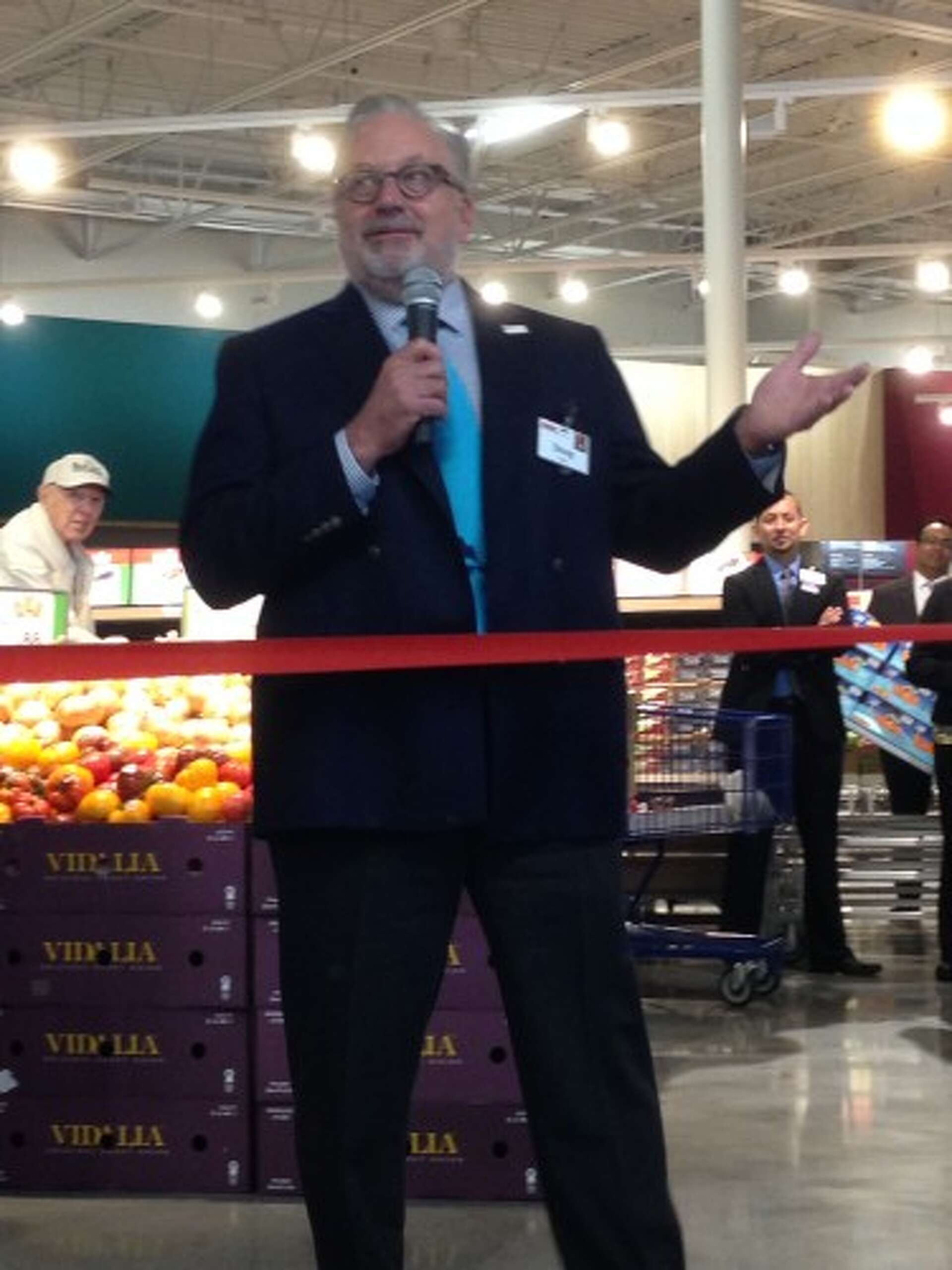 Manistee Meijer opens with community focus