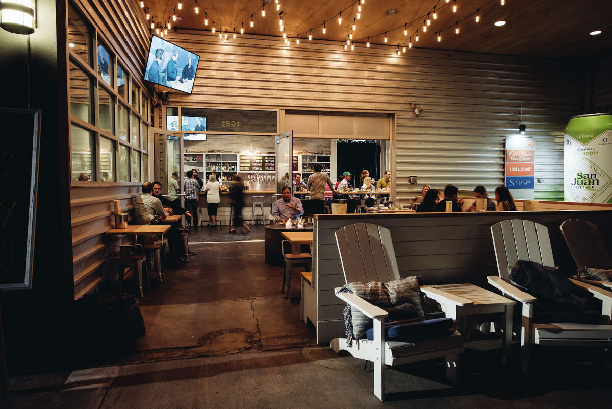 14 actually fun date ideas around Seattle that aren't just dinner and a ...