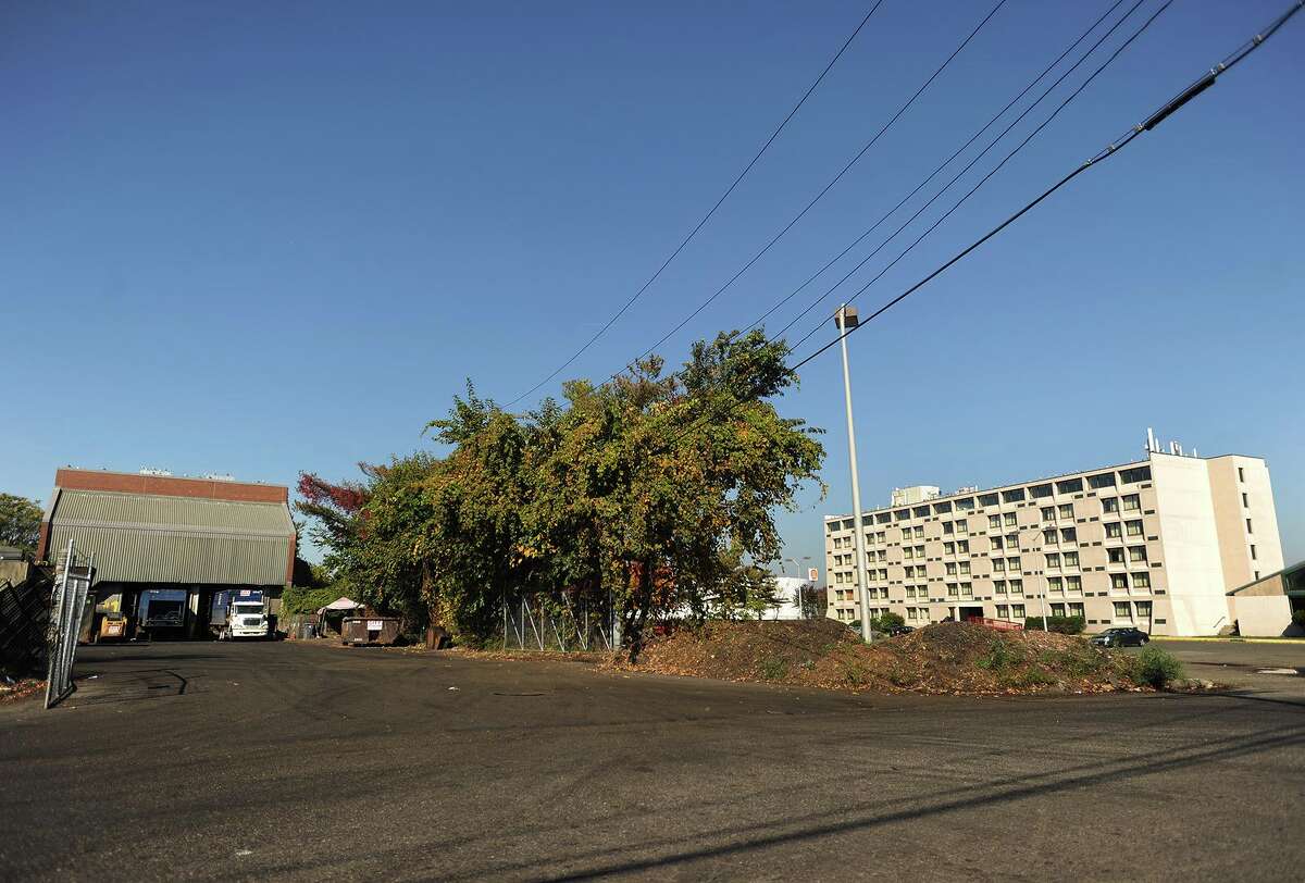 Developer proposes expanded 127-unit apartment building in Stratford