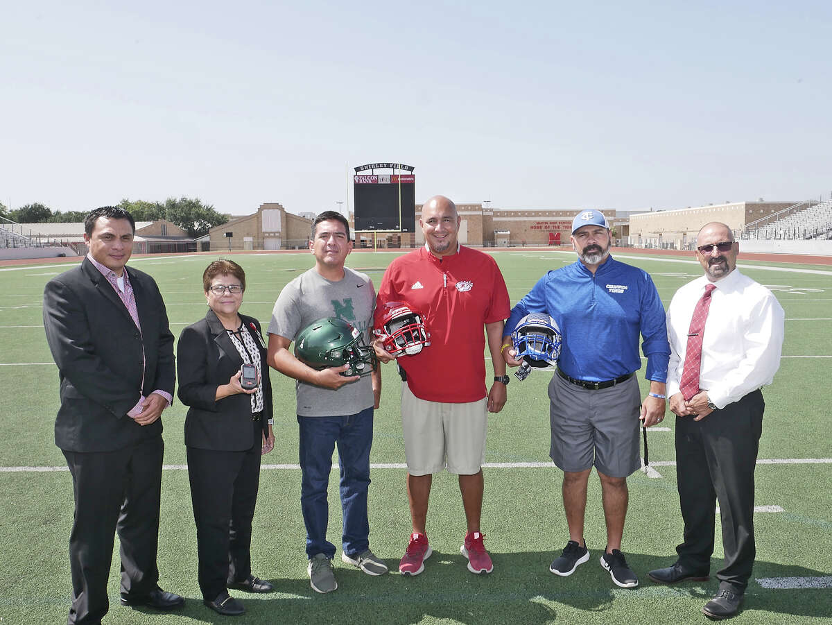 Peyton Manning recognizes Laredo ISD for helmet safety Peyton Manning recognizes Laredo ISD for helmet safety