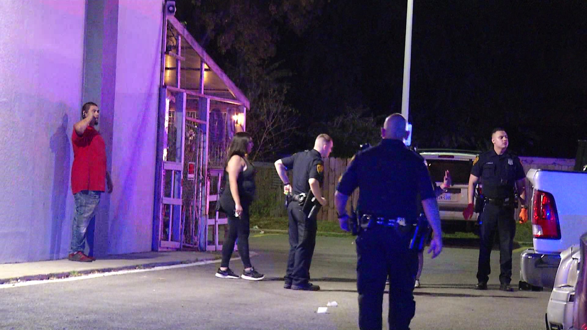 Two Dead One Hospitalized After Triple Shooting At A San Antonio Bar