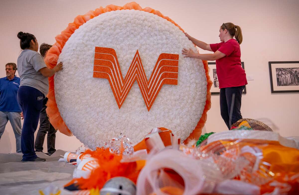 Whataburger just unveiled the 'World’s Biggest Mum' and it's everything ...