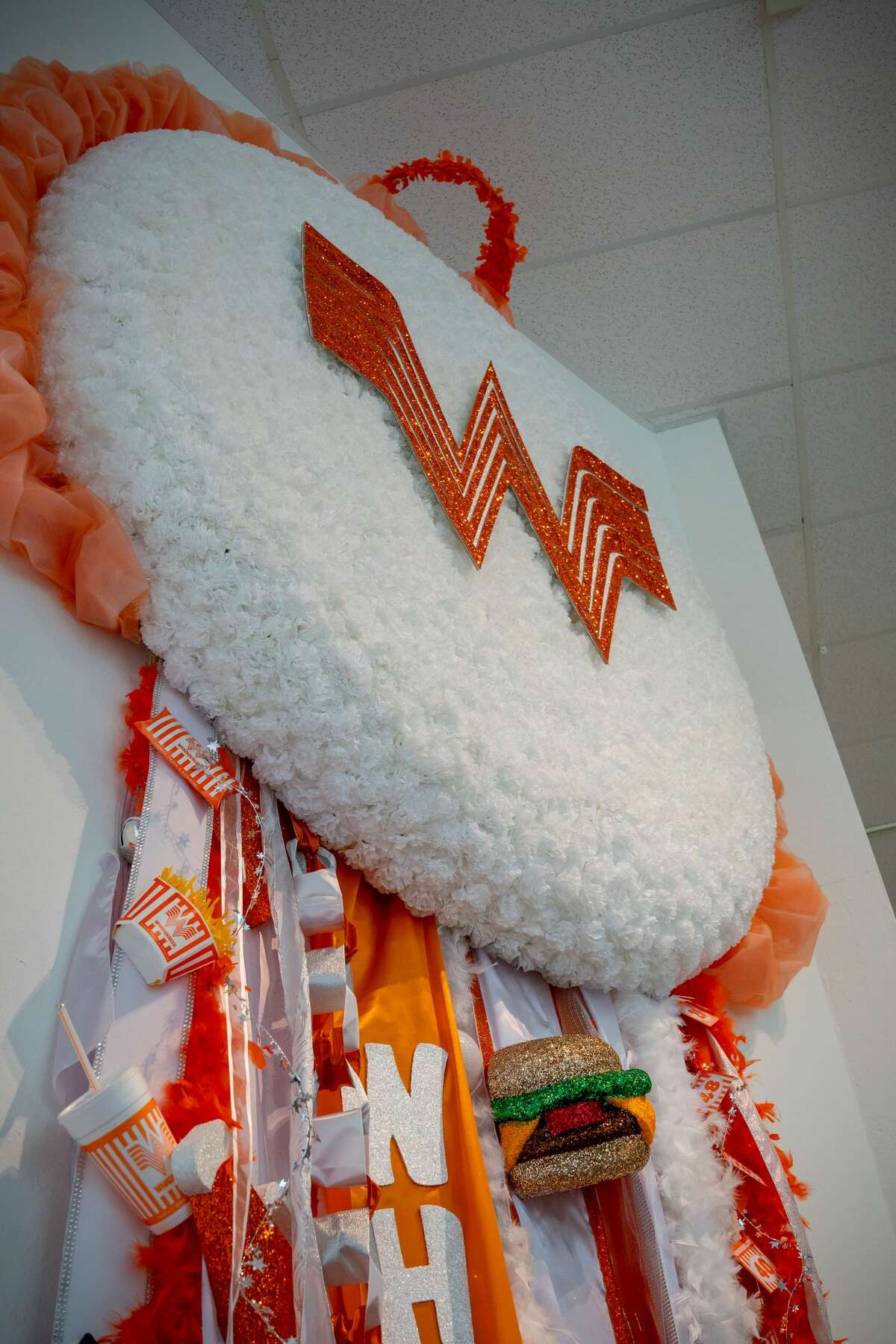 Whataburger just unveiled the 'World’s Biggest Mum' and it's everything ...