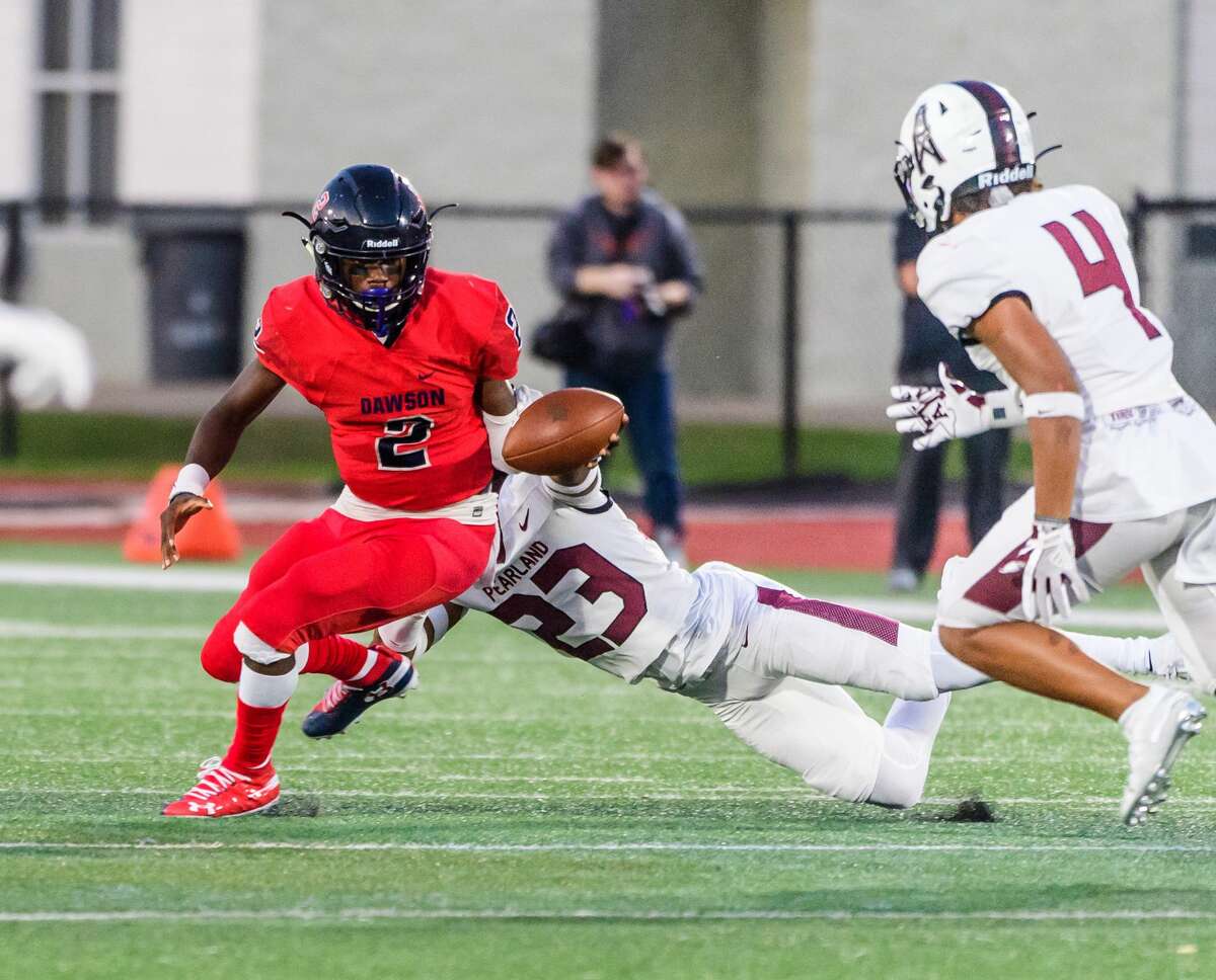 Dawson holds off Pearland for big win