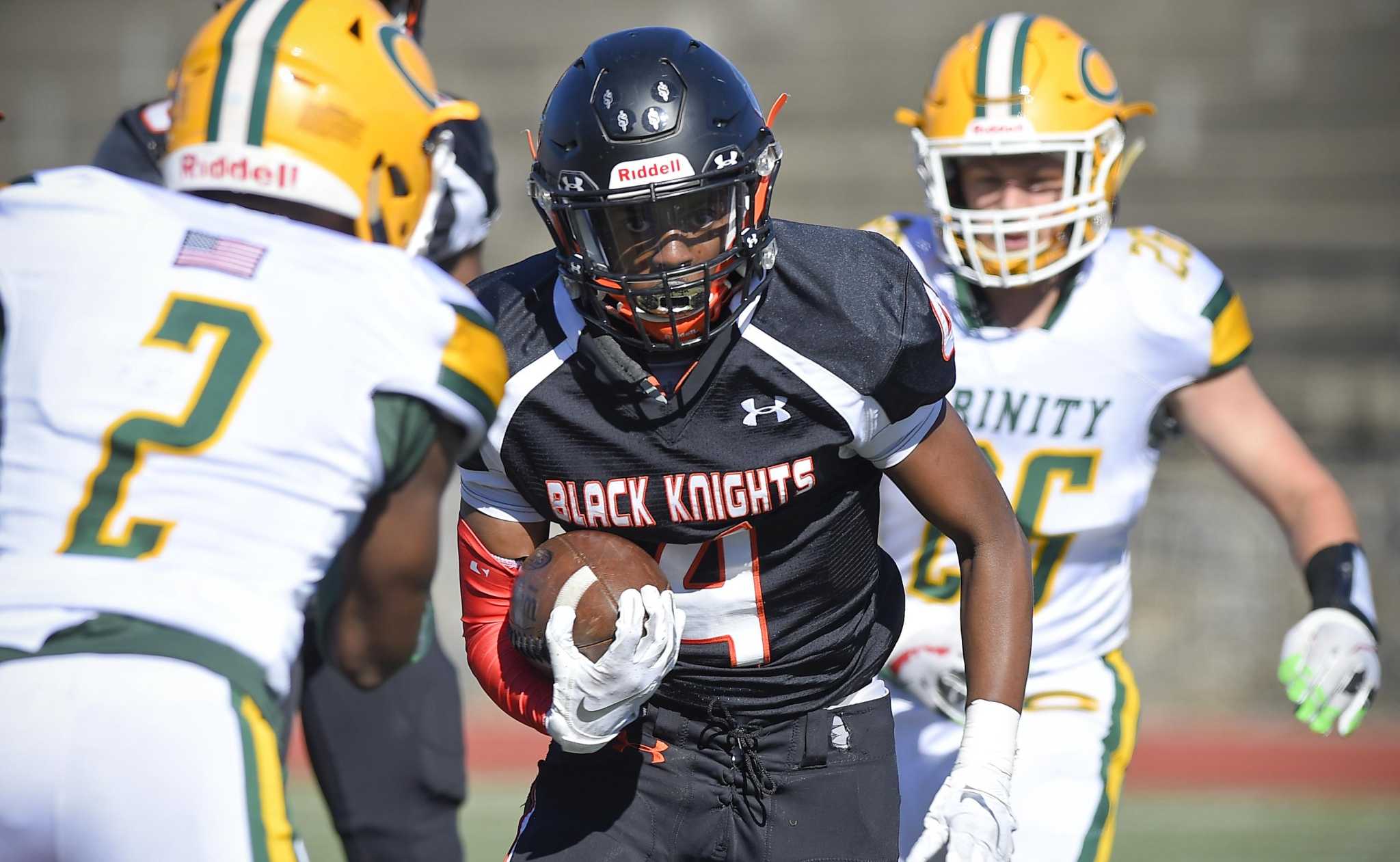Stamford football tops rival TC/WT