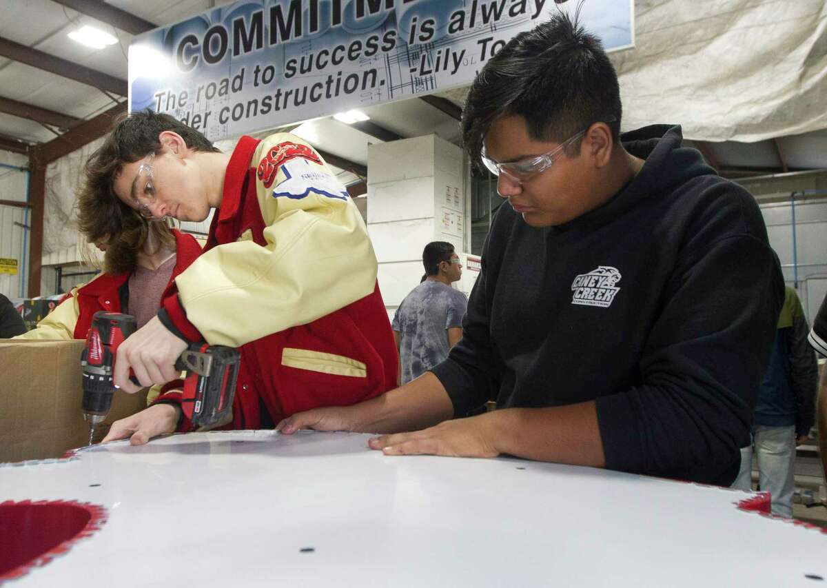 Sign of the times: Conroe business sparks student interest in industry