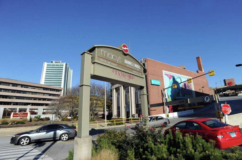 Stamford police charge boy with armed robbery - StamfordAdvocate