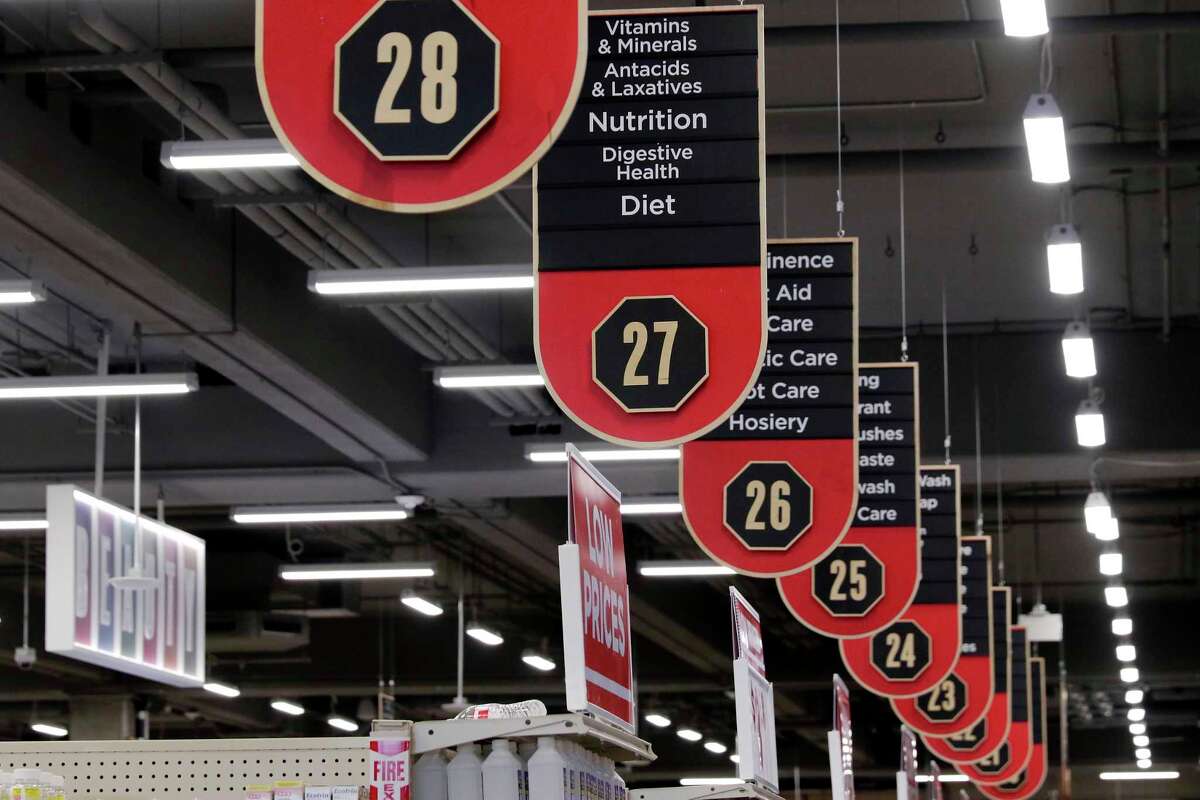 Check out H-E-B’s new Buffalo Heights grocery store