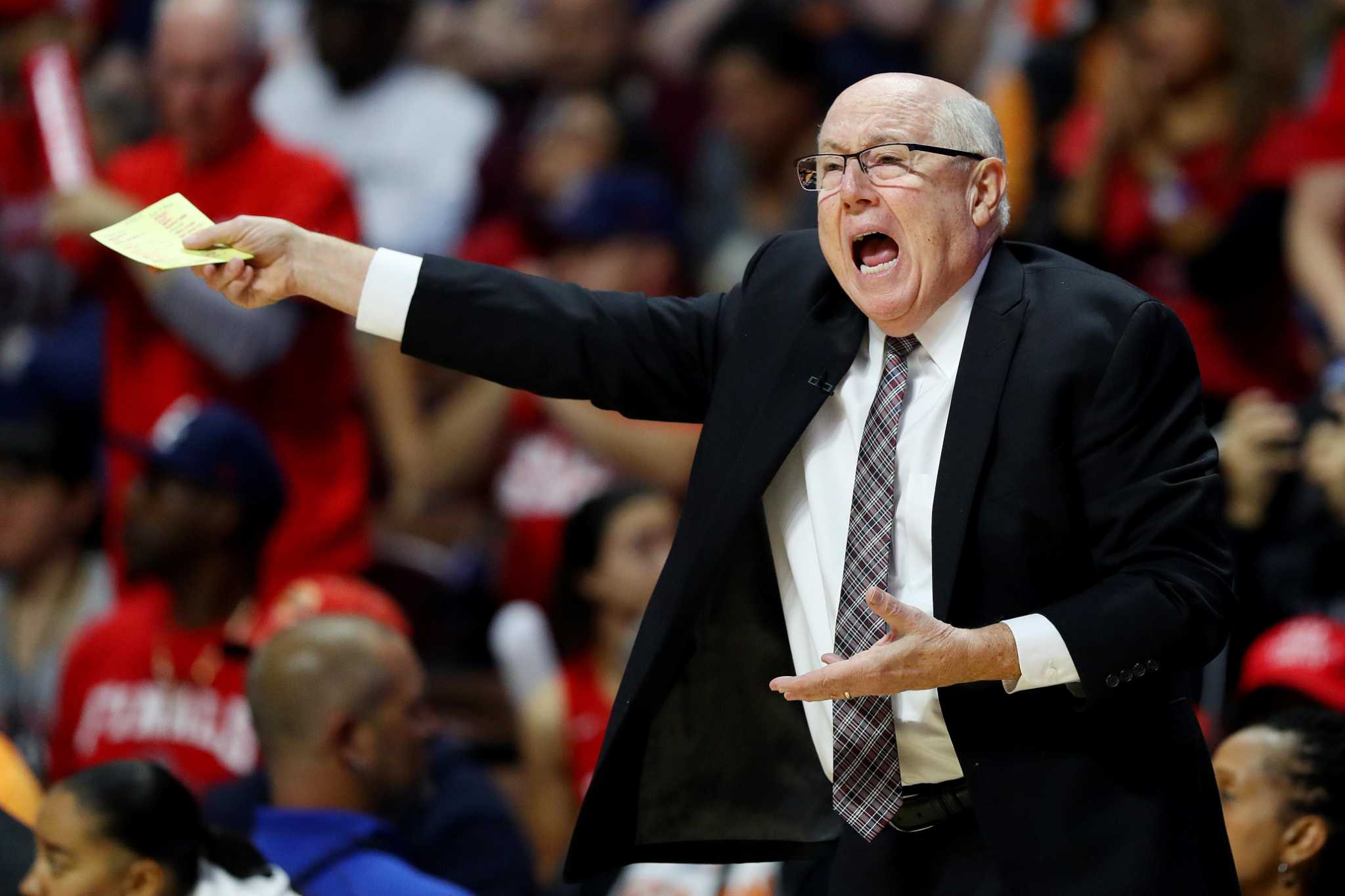 Former CT Sun coach Mike Thibault's family coaching tradition