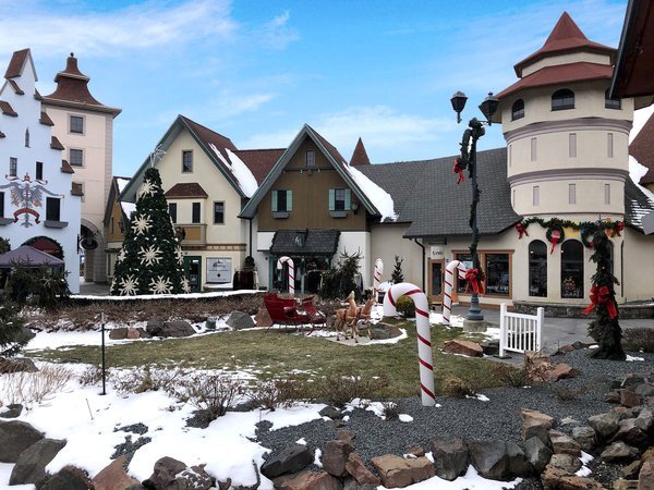 Sneak peek of holiday-themed movie Oct. 20