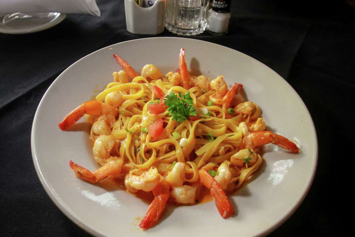 Eugene’s Gulf Coast Cuisine carries on Danton’s Gulf Coast Kitchen ...