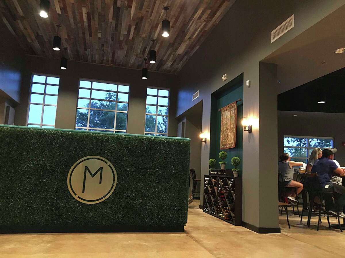 Review: Mako’s on the Creek keeps its early promise in Cibolo