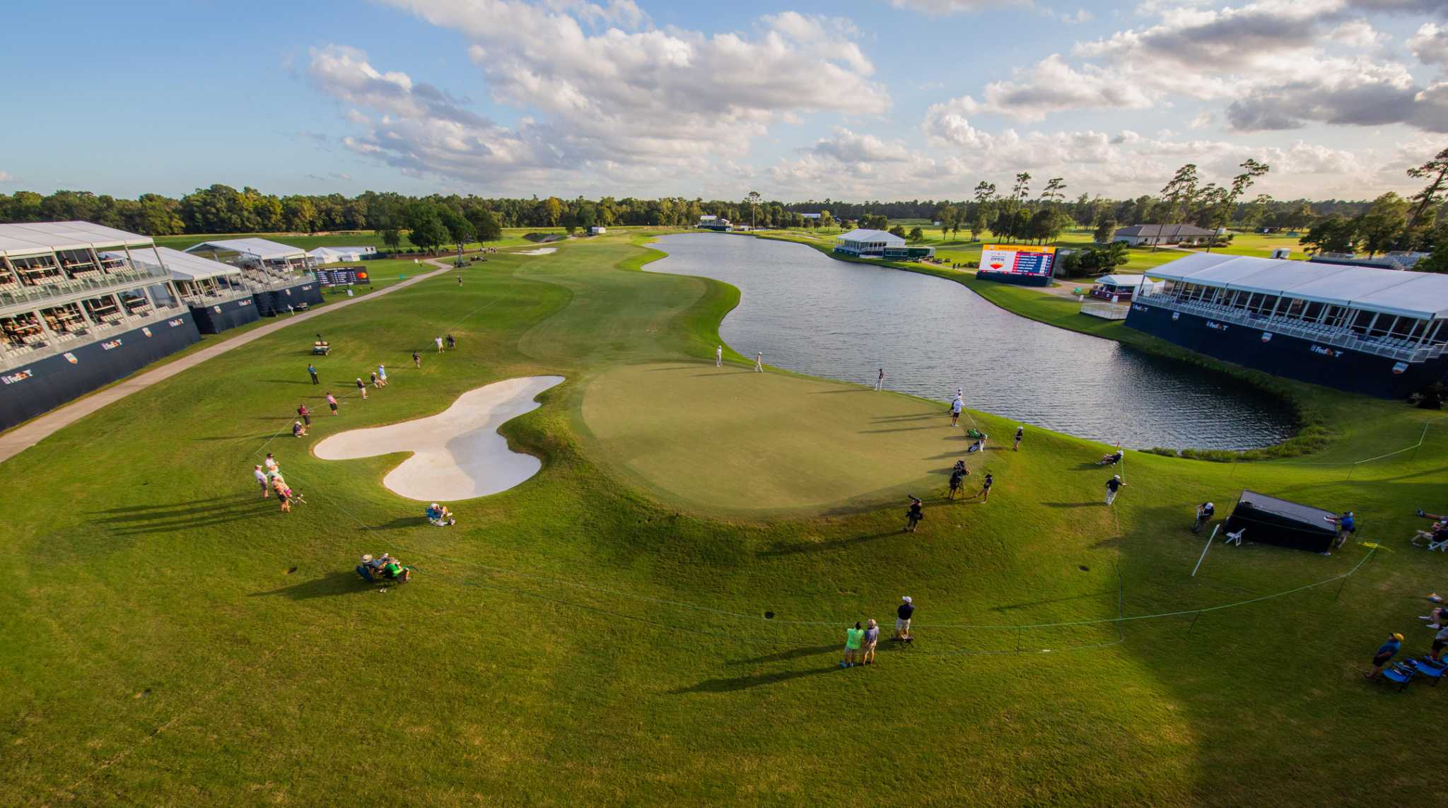 Austin Cook, Talor Gooch lead a low-scoring first round at Houston Open