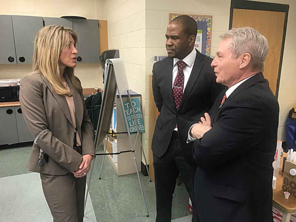 Sandy Hook mom touts Choose Love program at Middletown school