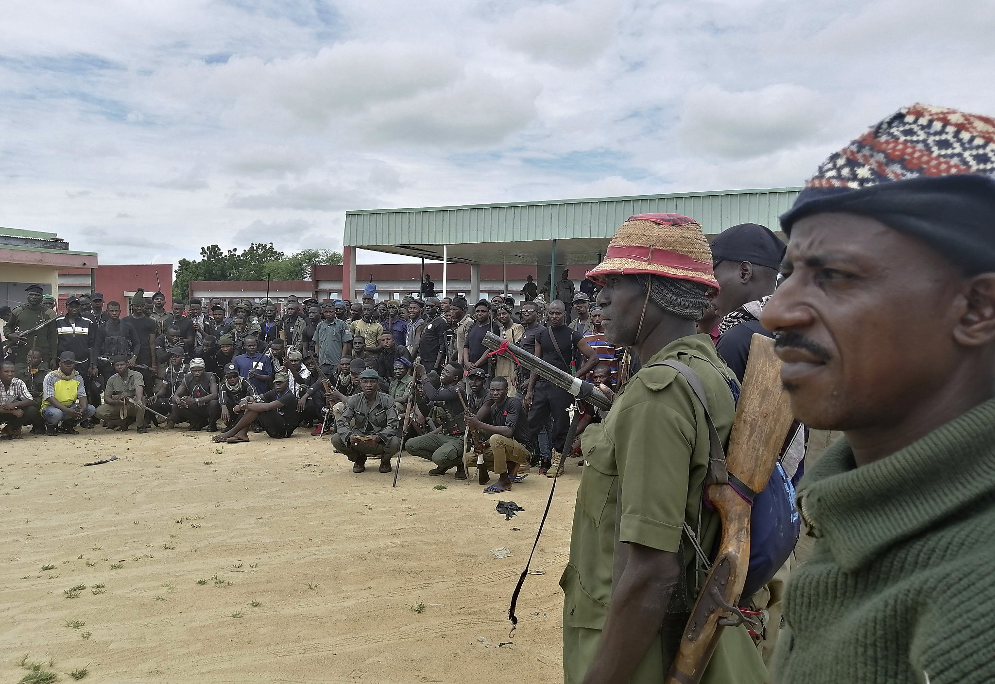 Thousands of Nigerian hunters prepare to chase Boko Haram