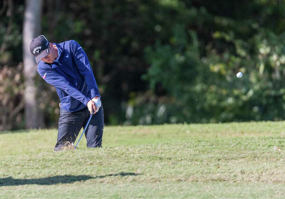 Peter Malnati takes Houston Open lead after a 65